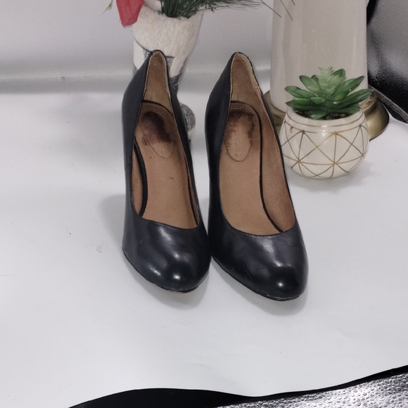 Corso Como | Shoes | Corso Como Classic Black Leather Heels | Poshmark